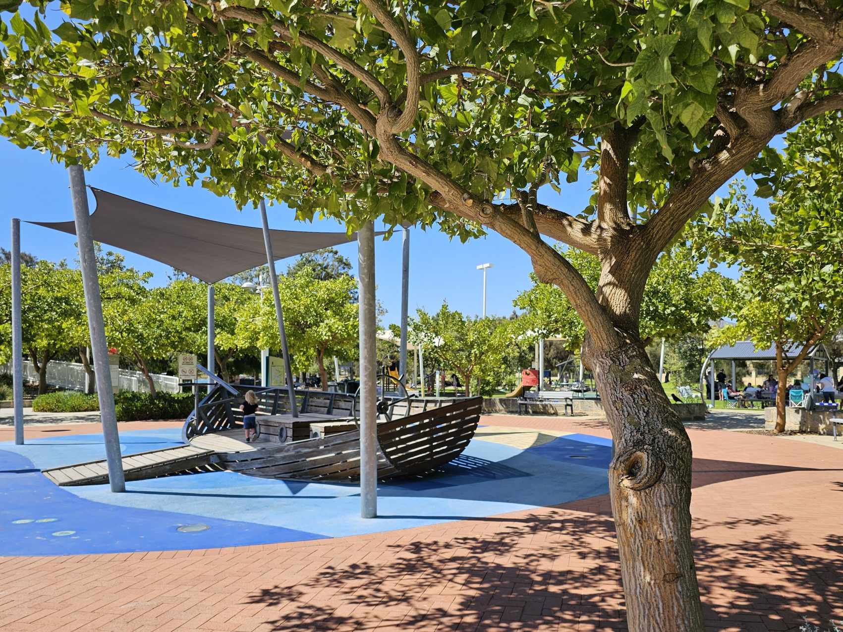 Things to do at Dolphin Quay, Mandurah - Buggybuddys guide to Perth