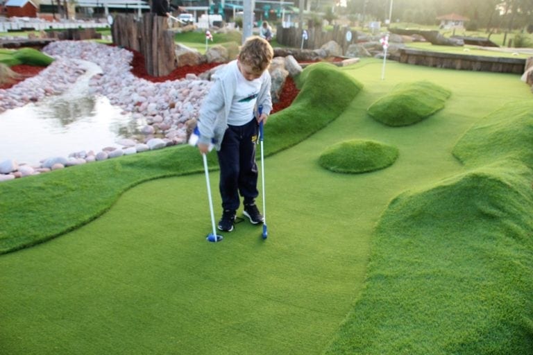 Vines Mini Golf - Buggybuddys guide to Perth
