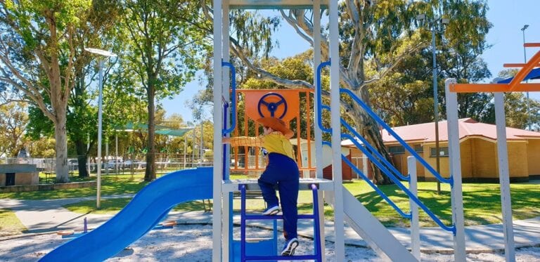 Kingsway Regional Playground - Buggybuddys guide for families in Perth