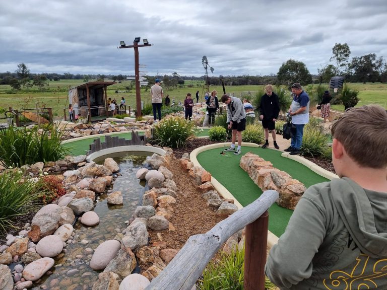 Mini Golf Perth - best Mini Golf, Putt Putt, Adventure and Night Mini Golf