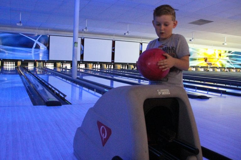 Bowling in Perth - Guide to the Best Ten Pin Bowling Alleys in Perth