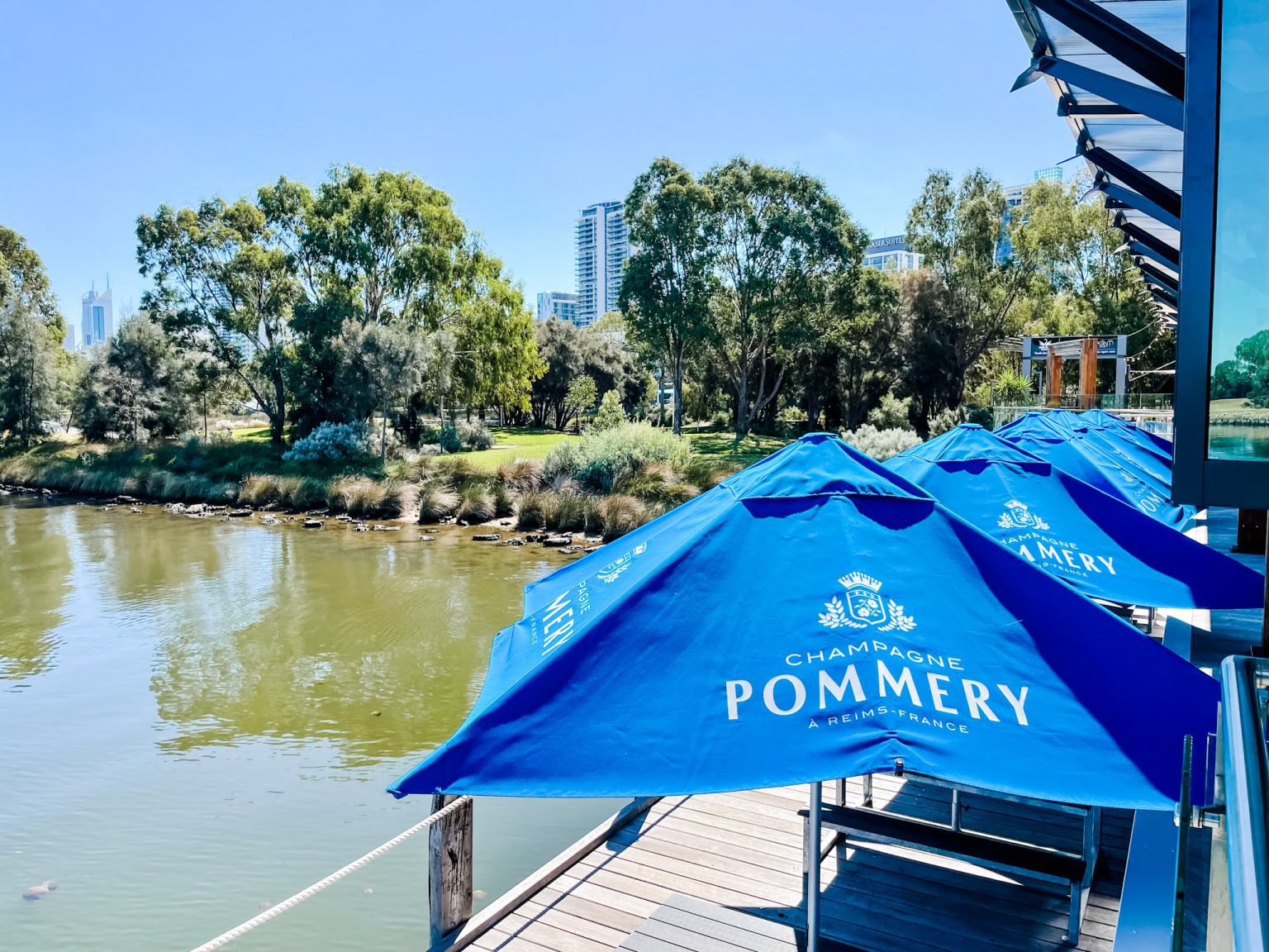 Long Neck Brewery Perth - Buggybuddys guide to Perth