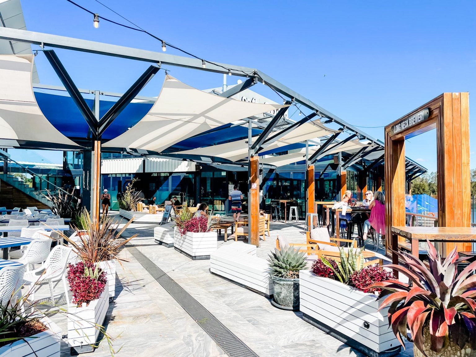 Long Neck Brewery Perth - Buggybuddys guide to Perth
