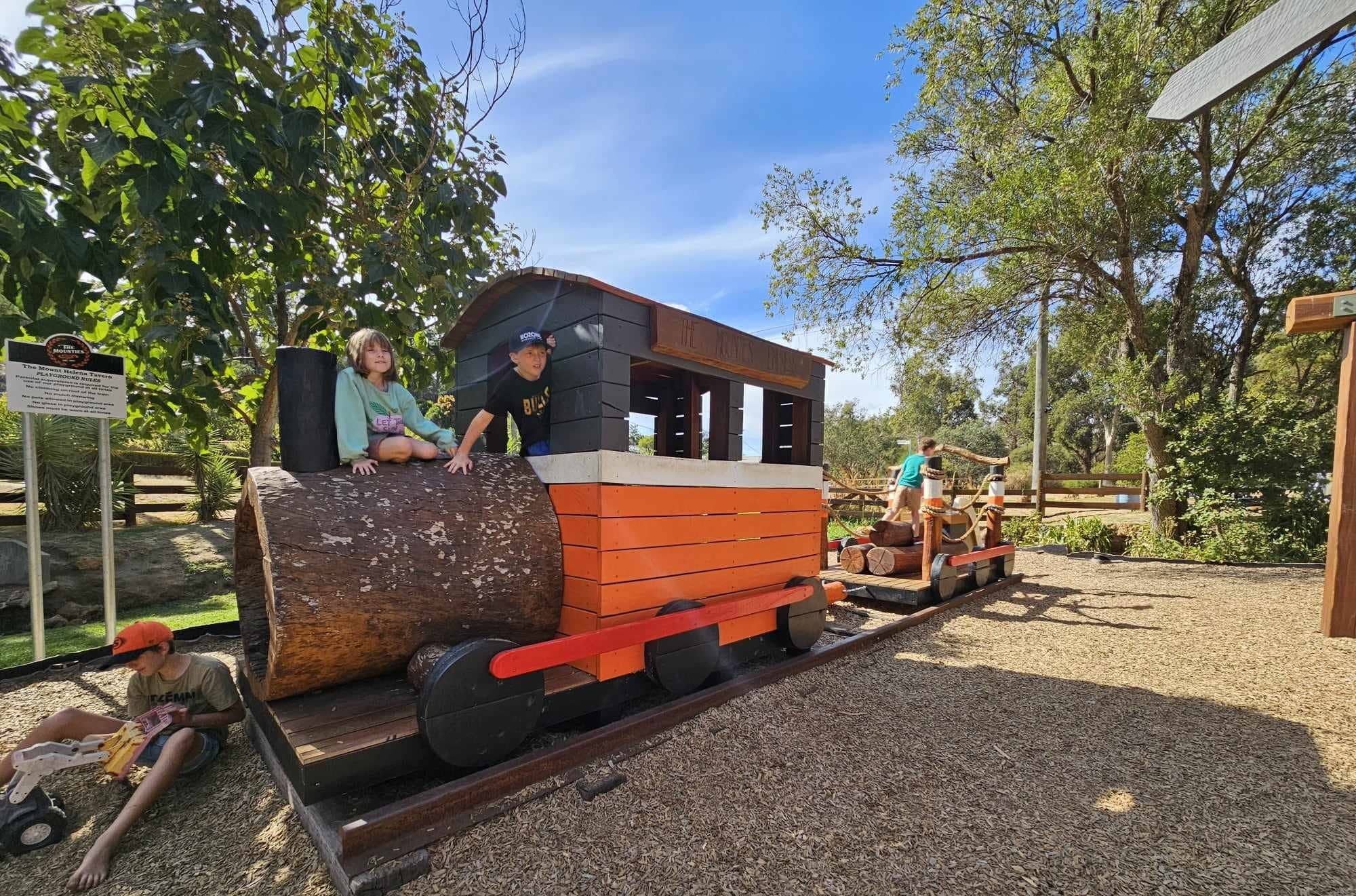 Mount Helena Tavern, Mount Helena - Buggybuddys guide to Perth