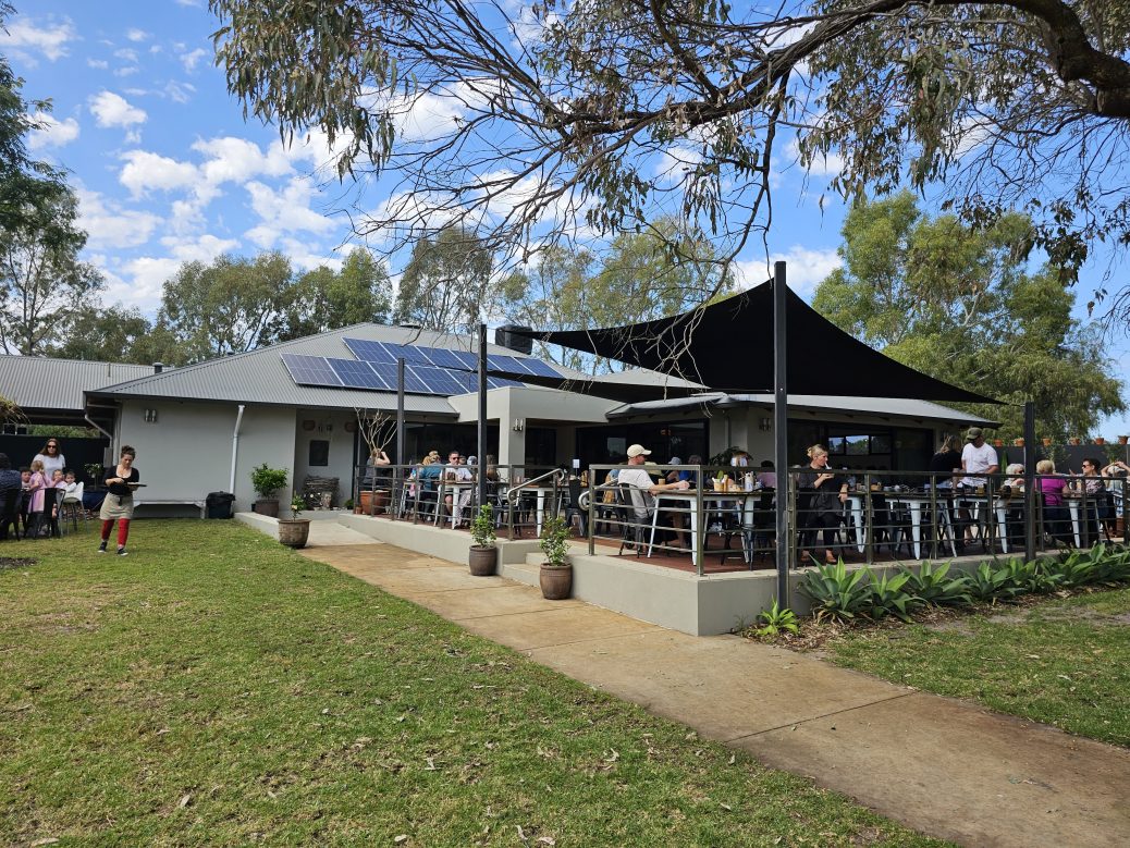 Café Chérie, Pinjarra - Buggybuddys guide to Perth