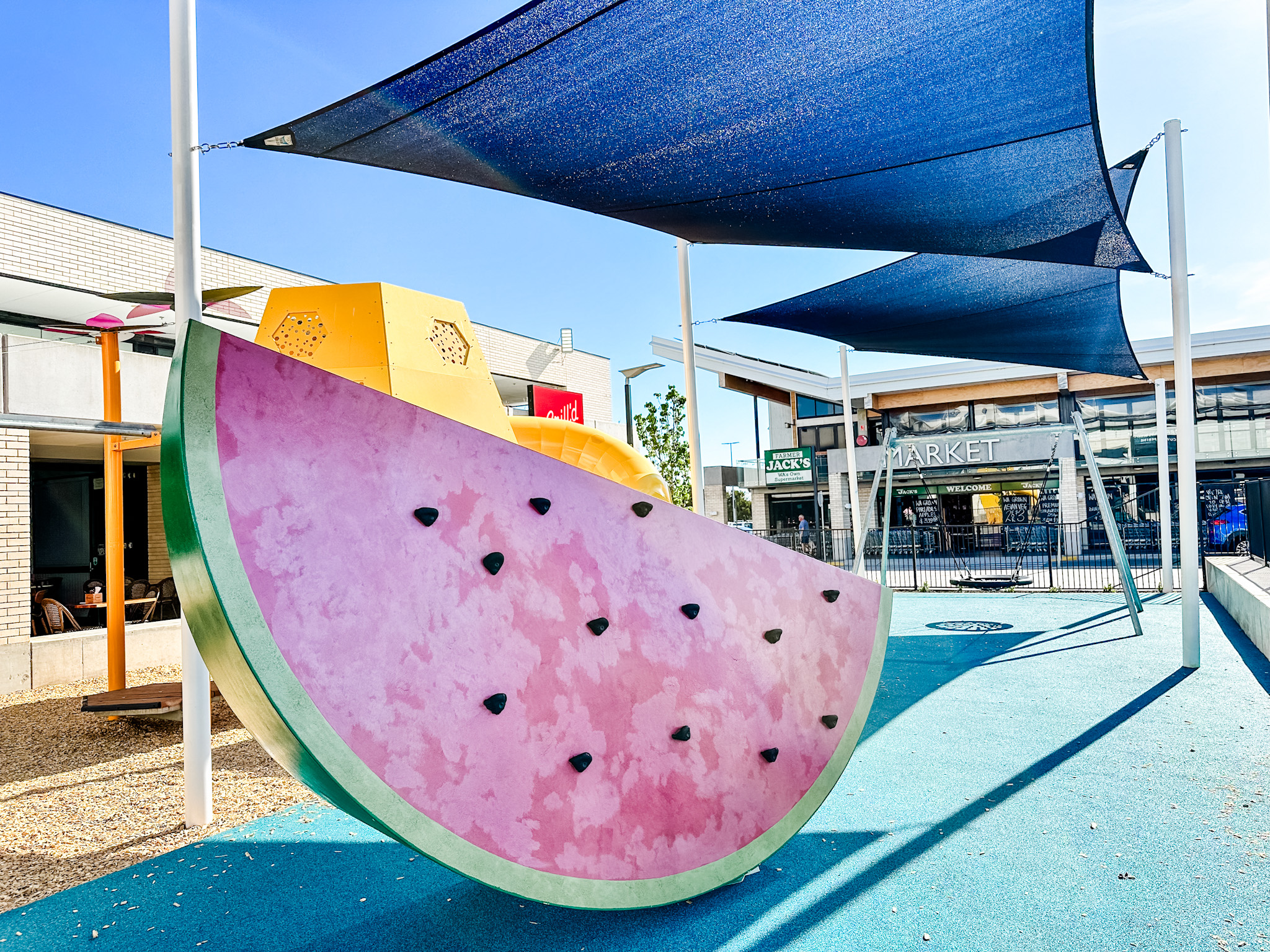Currambine Central Playground - Buggybuddys guide for families in Perth