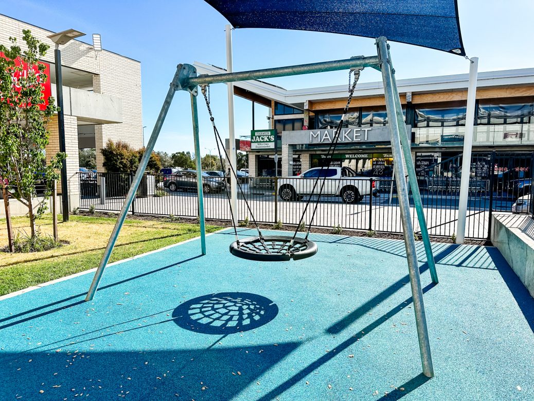 Currambine Central Playground - Buggybuddys guide for families in Perth