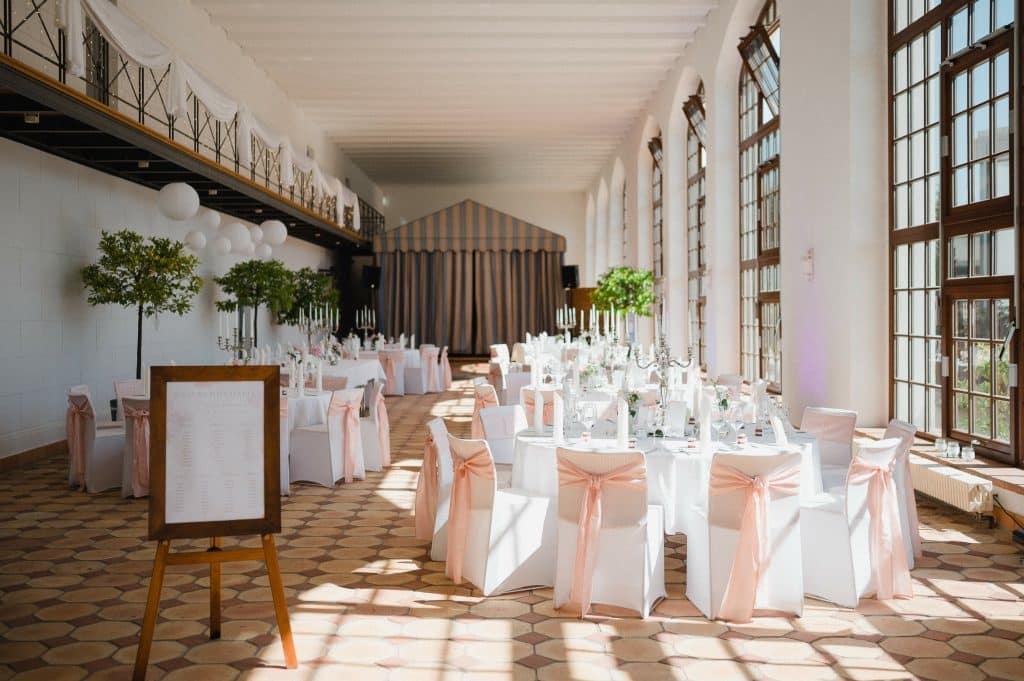 Planning Your Indoor Party Seating: A Step-By-Step Guide - Buggybuddys ...