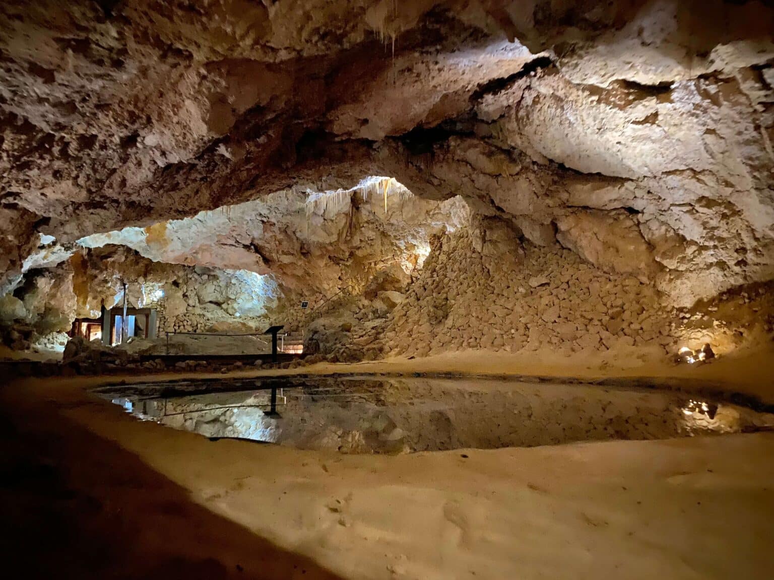 Crystal Cave, Yanchep National Park - Buggybuddys guide to Perth