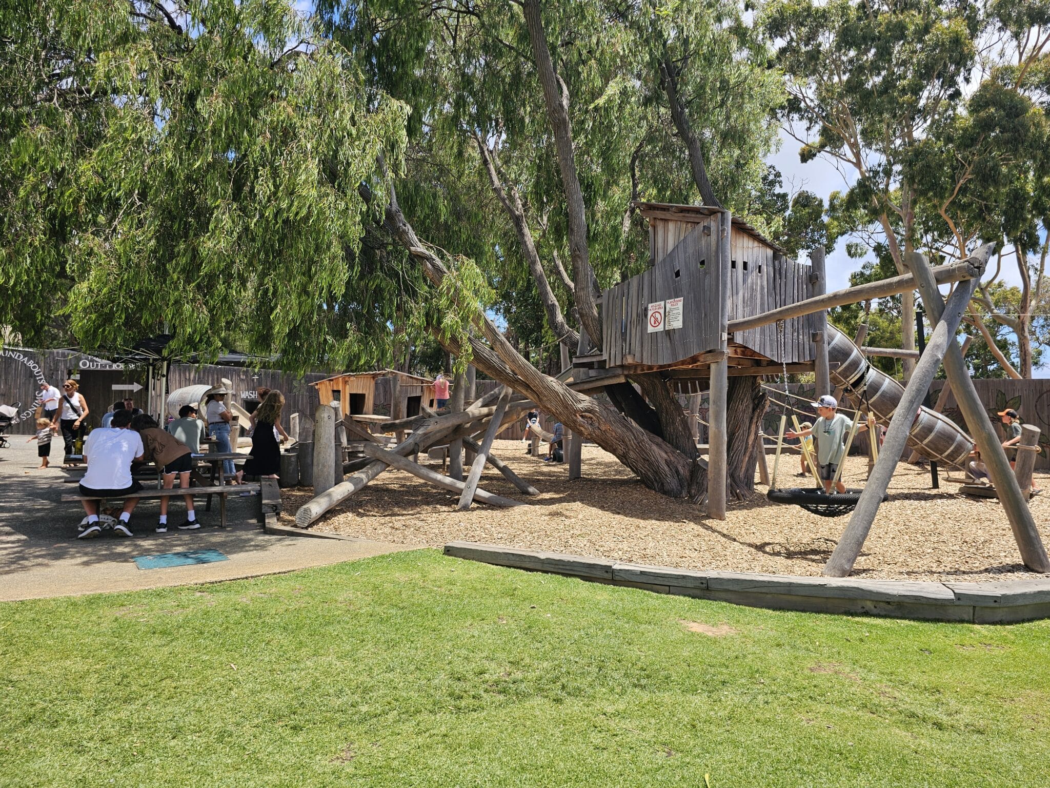 The Best Things to do in Yallingup with Kids - Buggybuddys guide to Perth