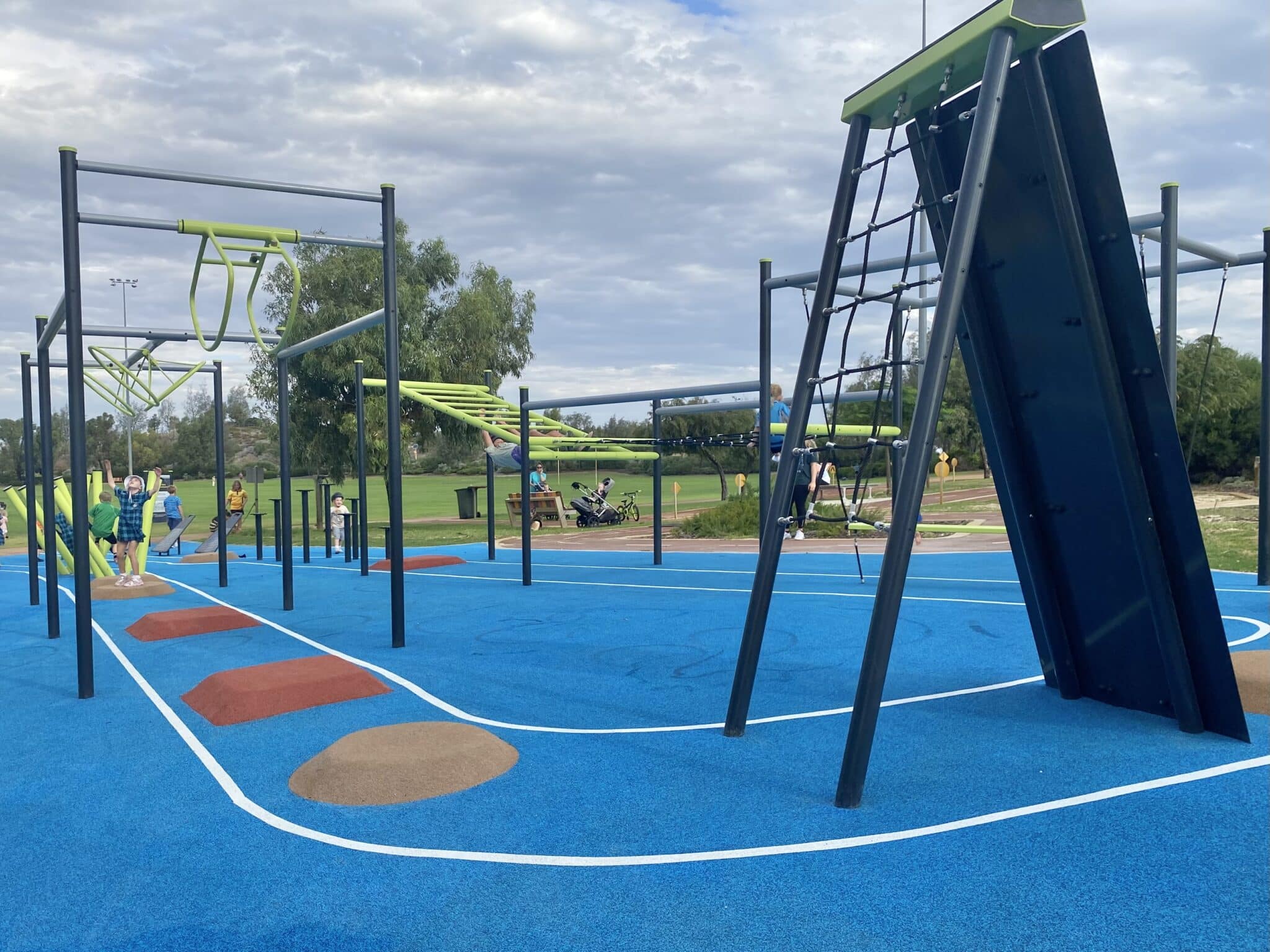 Leatherback Plaza Ninja Warrior Course - Buggybuddys guide for families ...
