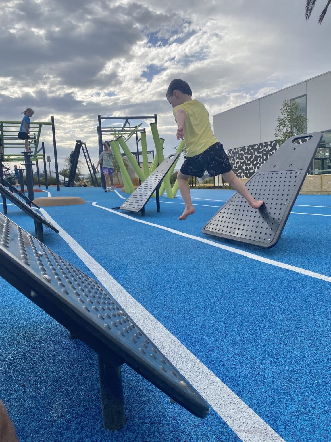 Leatherback Plaza Ninja Warrior Course - Buggybuddys guide for families ...
